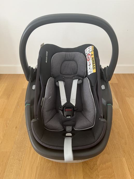 MAXI COSI Autosjedalica i-size 40-75 cm Coral 360 essential graphite