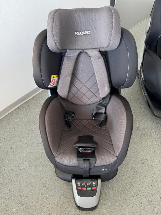 Recaro Salia Select Night Black / Recaro Zero.1 IZ Carbon Black