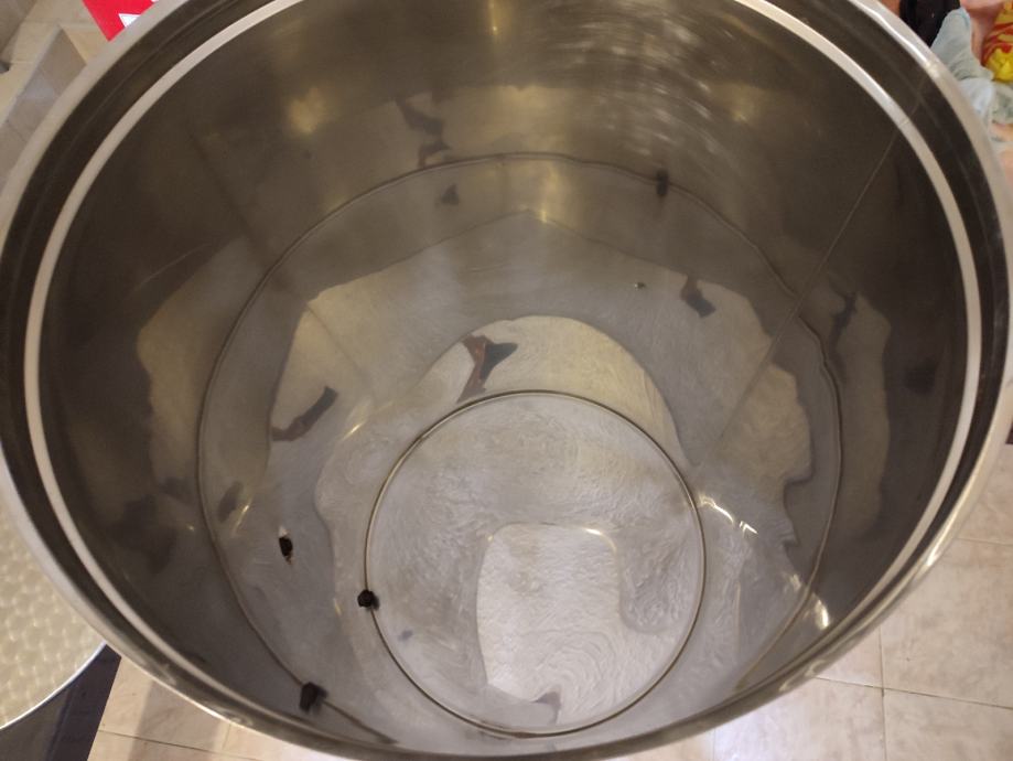 Inox bačve za vino Letina 250l i 320l