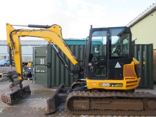 BAGER GUSJENIČAR JCB 85Z-1, 8.3 TONA # 2016.GODINA # 3500 RADNIH SATI