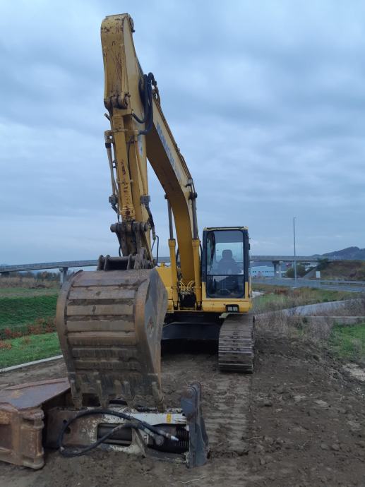 Bager Komatsu PC 180 LC 2 korpe + čekić