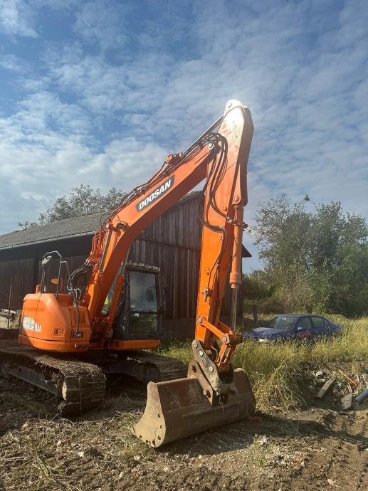 DOOSAN DX 140 LCR