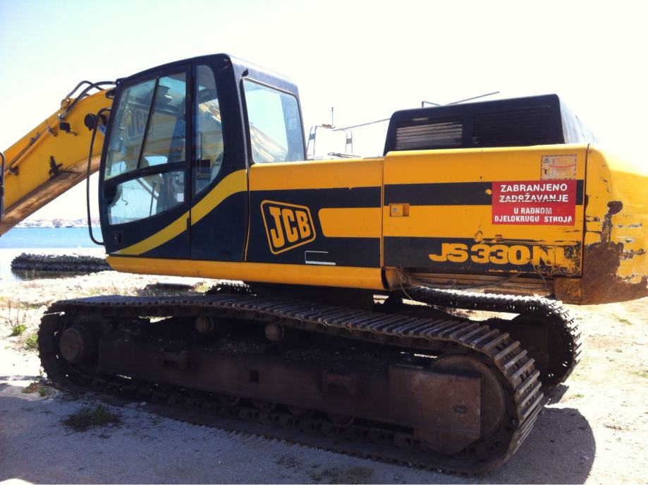 JCB 330 LN 2002. G.