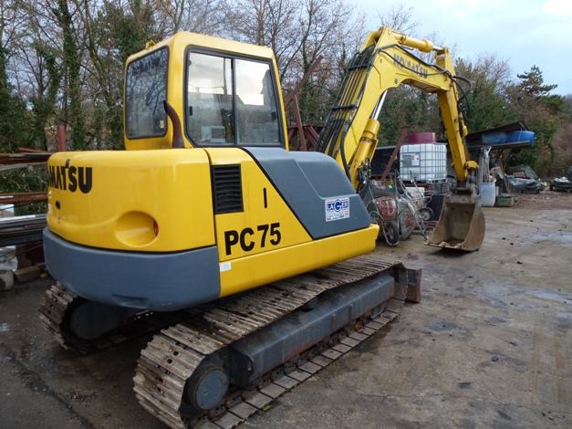 Komatsu PC 75