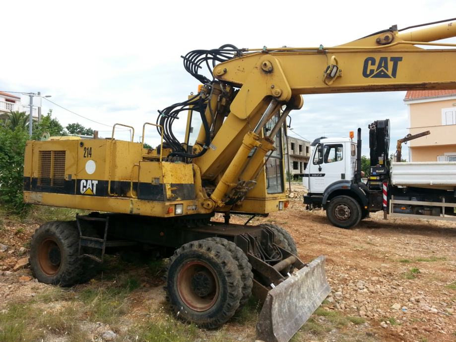 CAT 214B