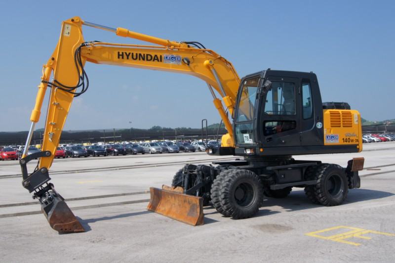 HYUNDAI R 140 W-7A (956)