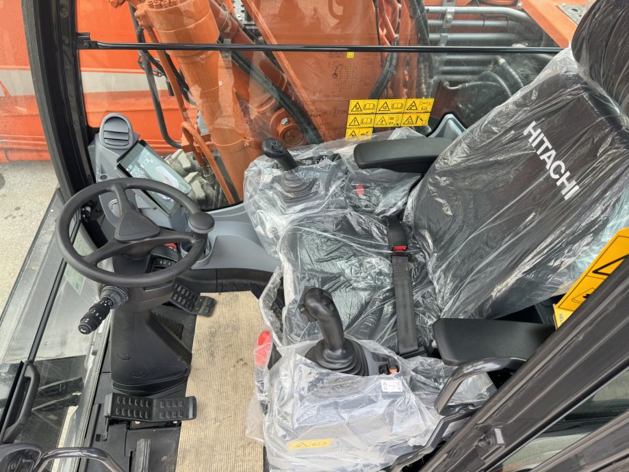 HITACHI ZX175W-7 NOVI BAGER NA KOTAČIMA