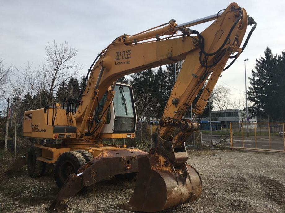 LIEBHERR A 912 Litronic