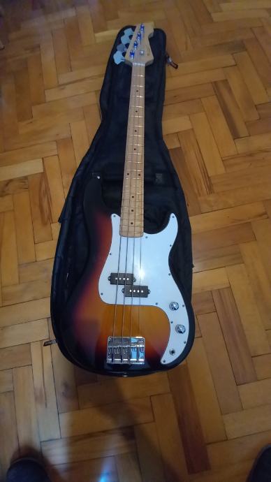 Rooster Precision Bass