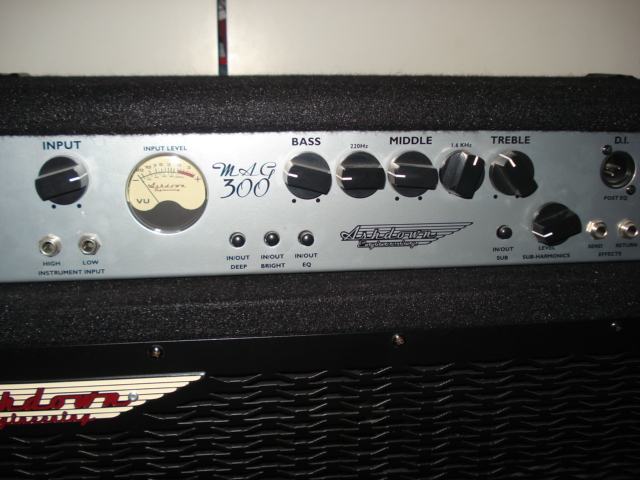 Ashdown MAG 300 C-210T