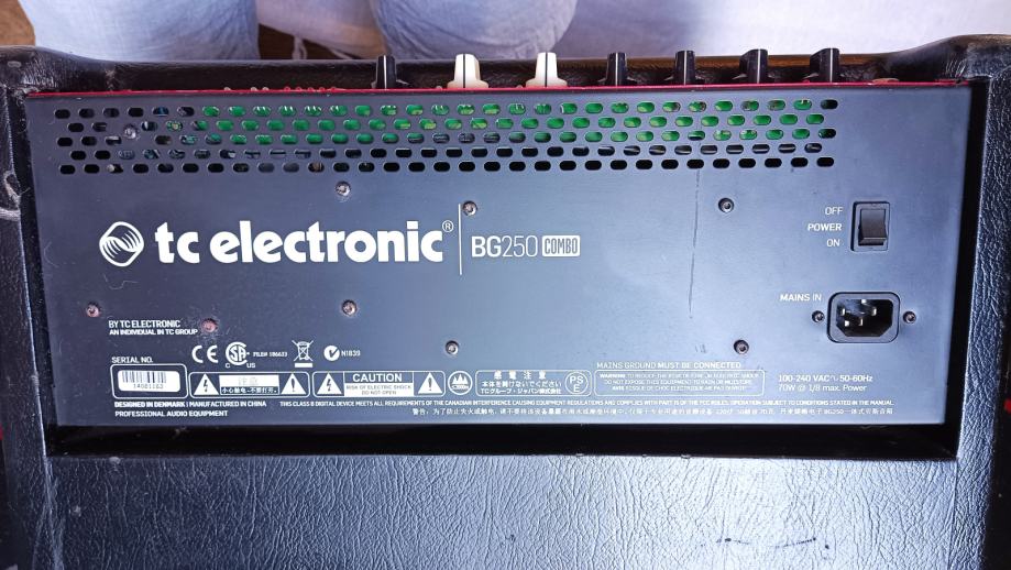 TC Electronic BG-250 Combo