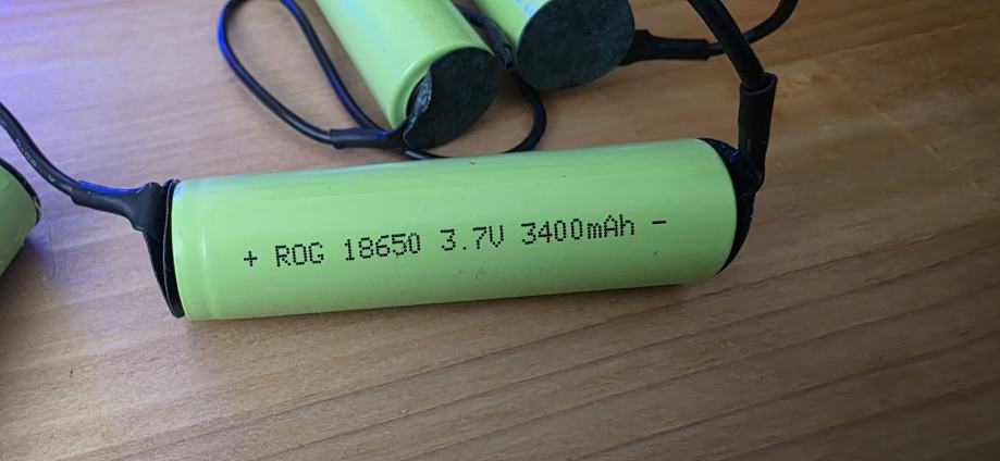P: NOVO 5x Punjive Li-ion baterije 18650 3400mAh 3.7V (Ukupno 18.5V)