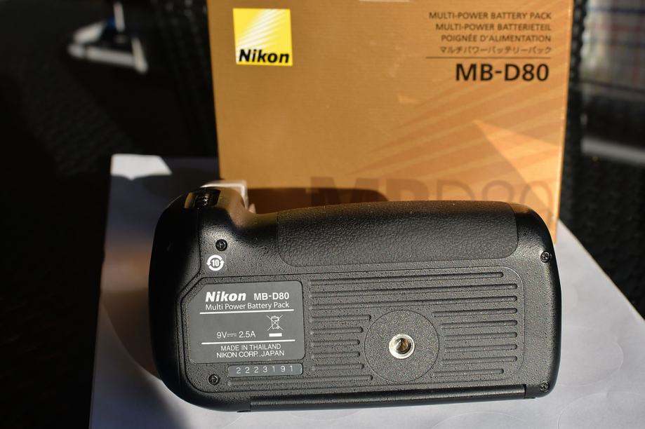 Grip original NIKON MB-D80 Battery Pack za D80/D90+EN-EL3e bat. AKCIJA