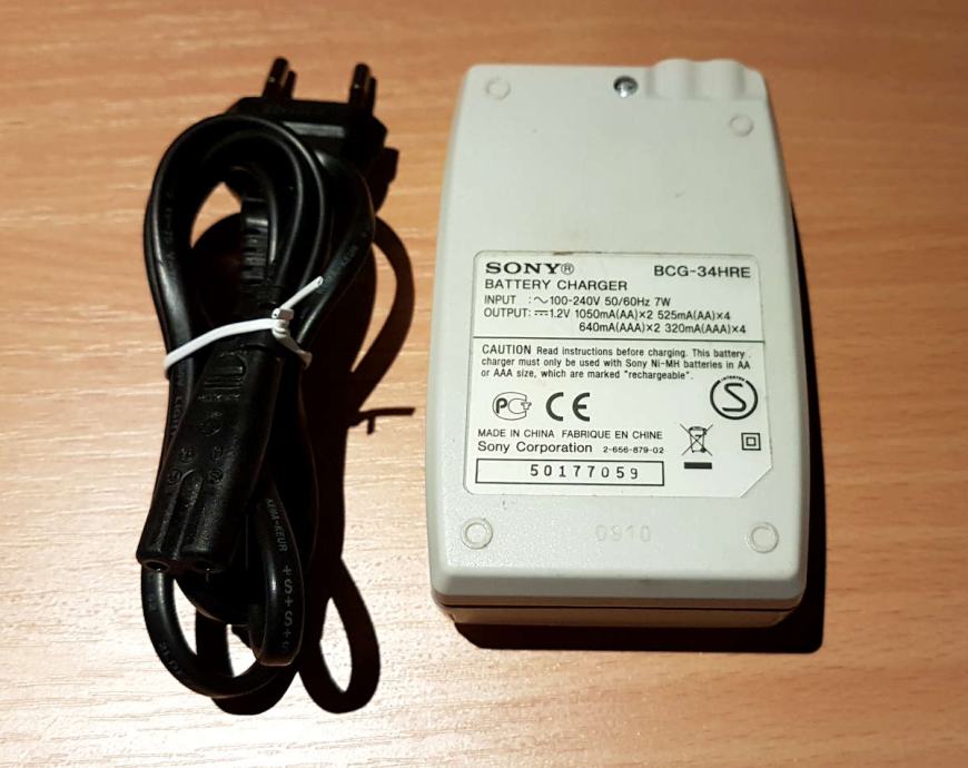 P/M: Sony BCG-34HRE Battery Charger