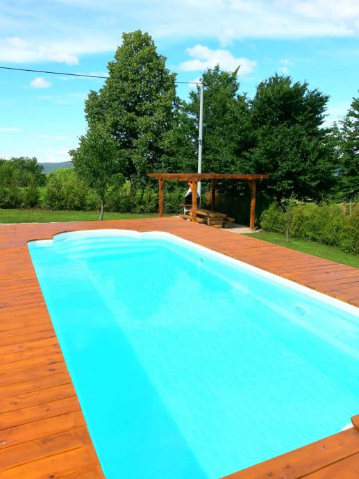 Poliesterski Bazen Aqua + oprema