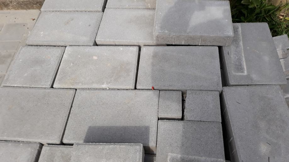 Opločnik Semmelrock Rettango