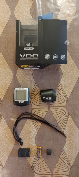 NOV ciklokompjuter VDO A8+; Zagreb