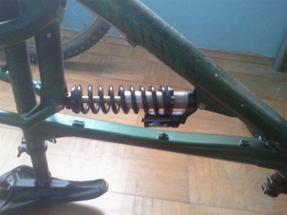 Rama Haro X7 + Shock Fox Van R Hitno i povoljno!!!