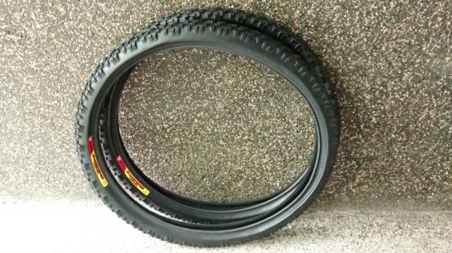 Gume WTB Moto Raptor 26 cola, širina 2.4 - par