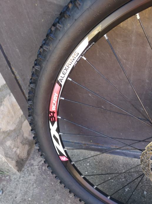 KOTACI ALEXRIMS ZX24 READY 26 SA GUMAMA SMART SAM 2.25