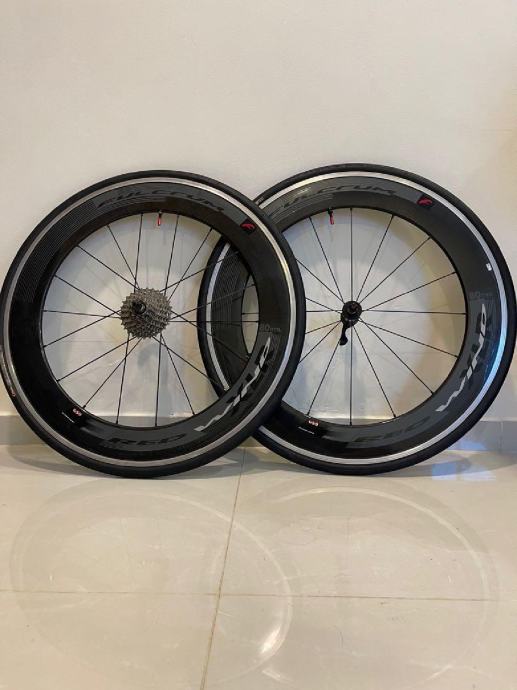 Prodajem FULCRUM RED WIND 80 XLR DARK WHEELSET (set karbonski kotači)