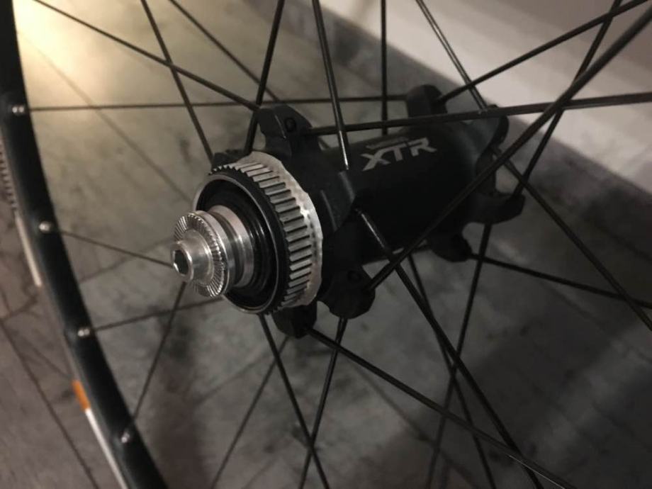 SHIMANO XTR M985 kotaci , potpuno NOVO ...!!!