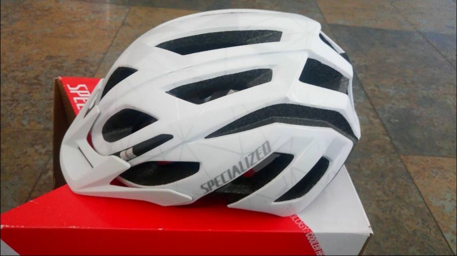 Kaciga Specialized Tactic 2