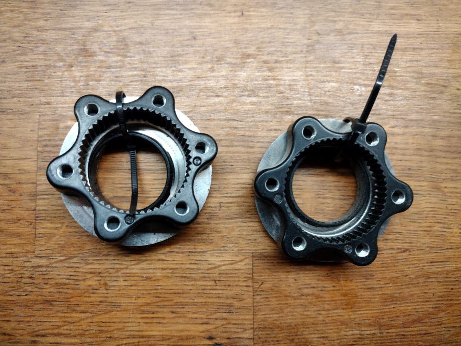 Shimano centre lock to 6 bolt adapter 2 kom