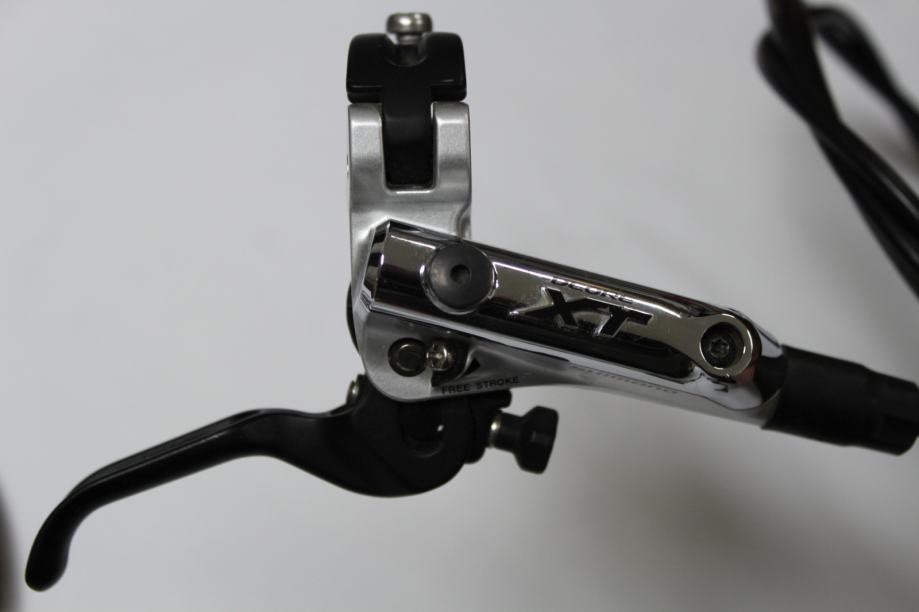 Shimano Deore XT M785 kočnice + Shimano XT RT-79 180/180 rotori