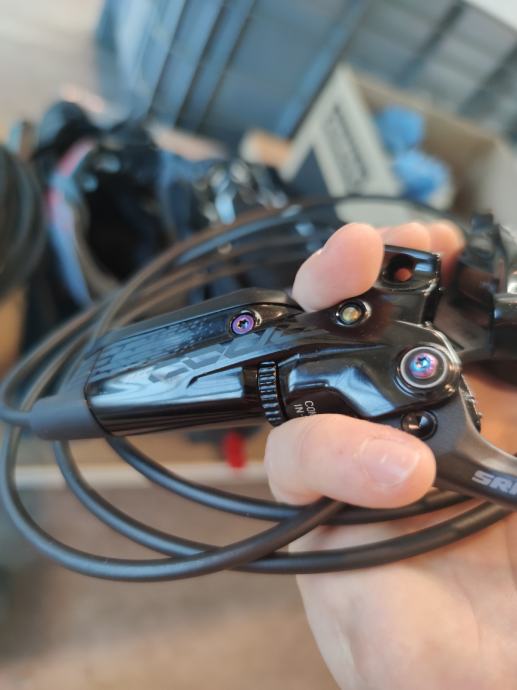 Sram Code RSC, Magura MT7