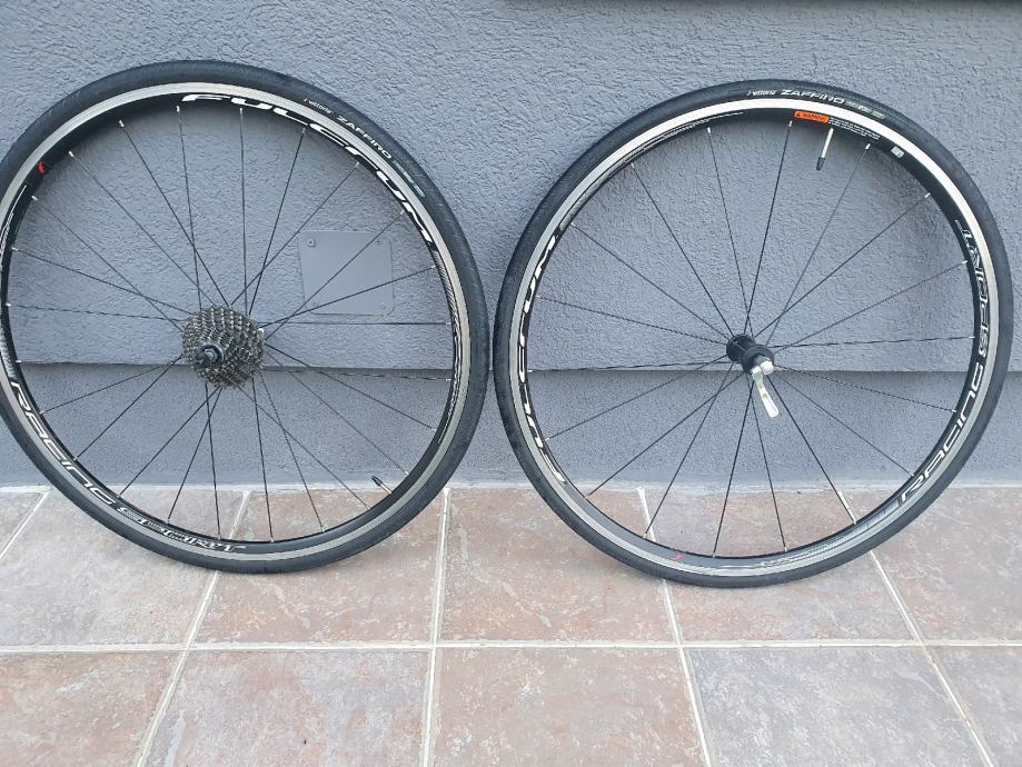 Prodajem Fulcrum racing sport kotače