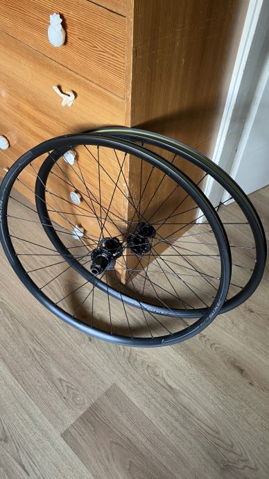 Specialized Axis elite wheelset