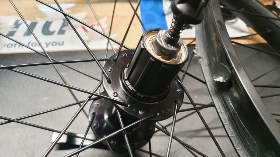 Trek / Alex MD35 27.5 kotači, Boost 110/141, NOVO