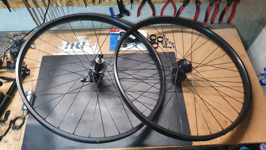 Trek / Alex MD35 27.5 kotači, Boost 110/141, NOVO