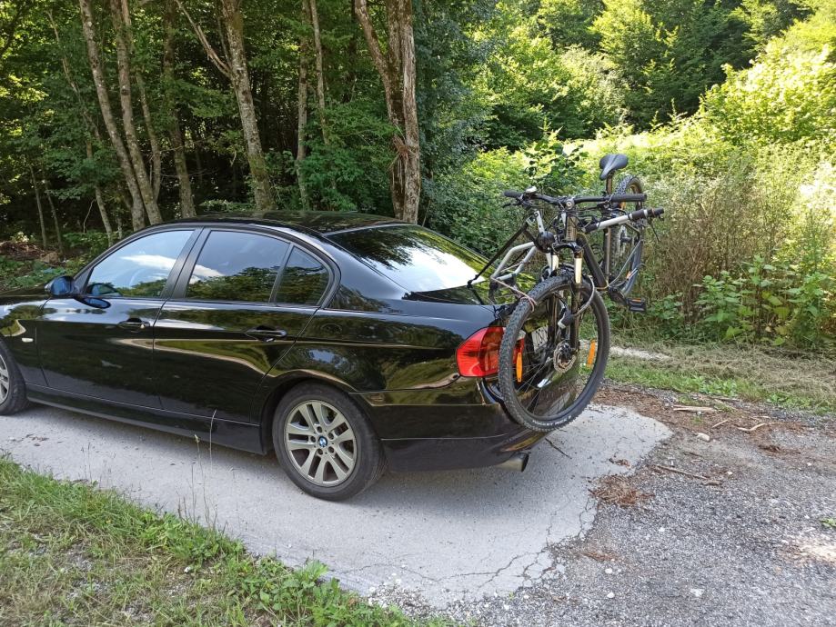 Stražnji nosač za 3 bicikla Thule Freeway 968