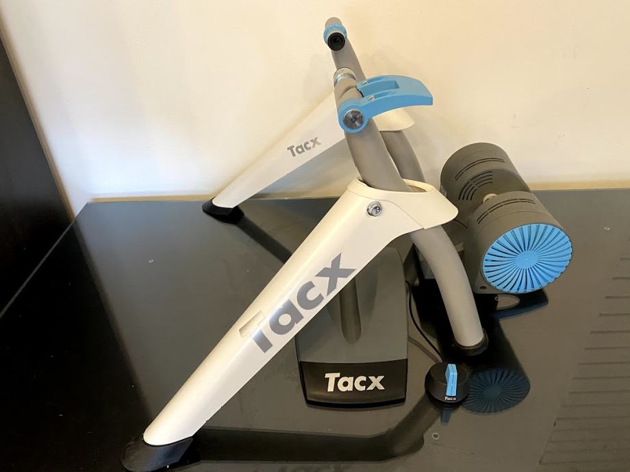 Trenažer Tacx T2180 Vortex Smart + poklon Tacx guma za trenažer