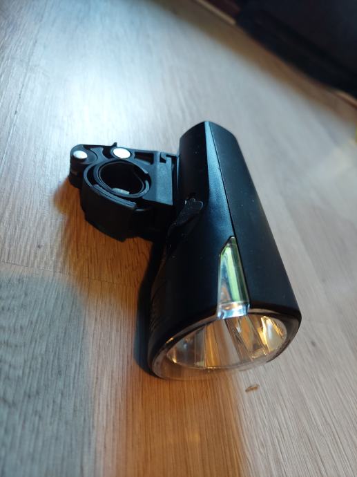 Prednje svjetlo za bicikl
