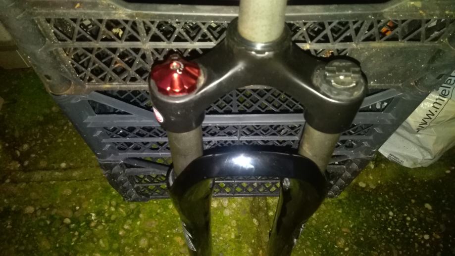 RST Vita 80mm 28 vilica,odlicno stanje,lagana,lock,dostava,AKCIJA