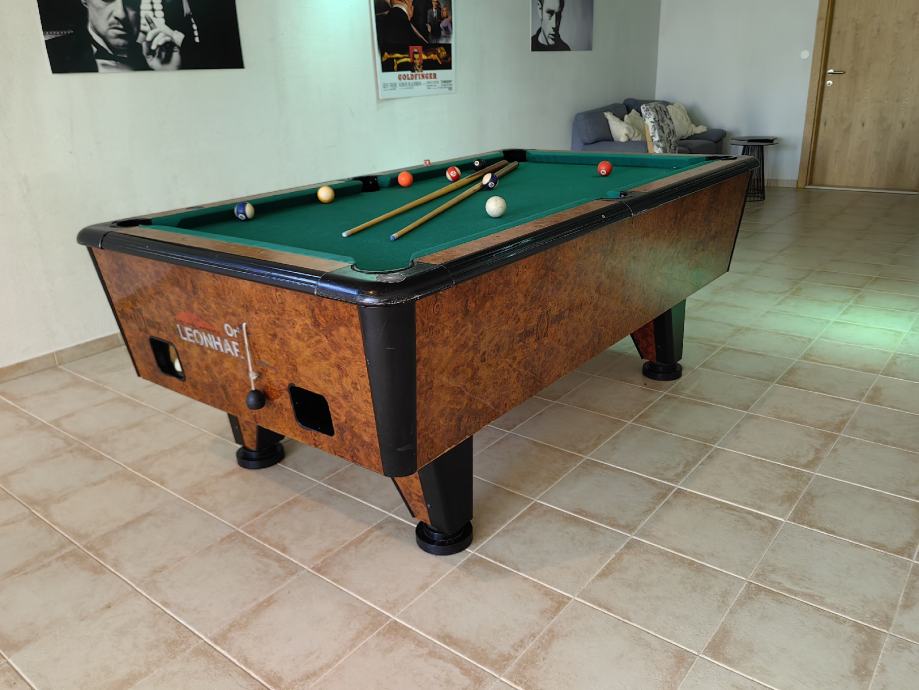 Biljar Leonhart 6 sa biljarskom lampom