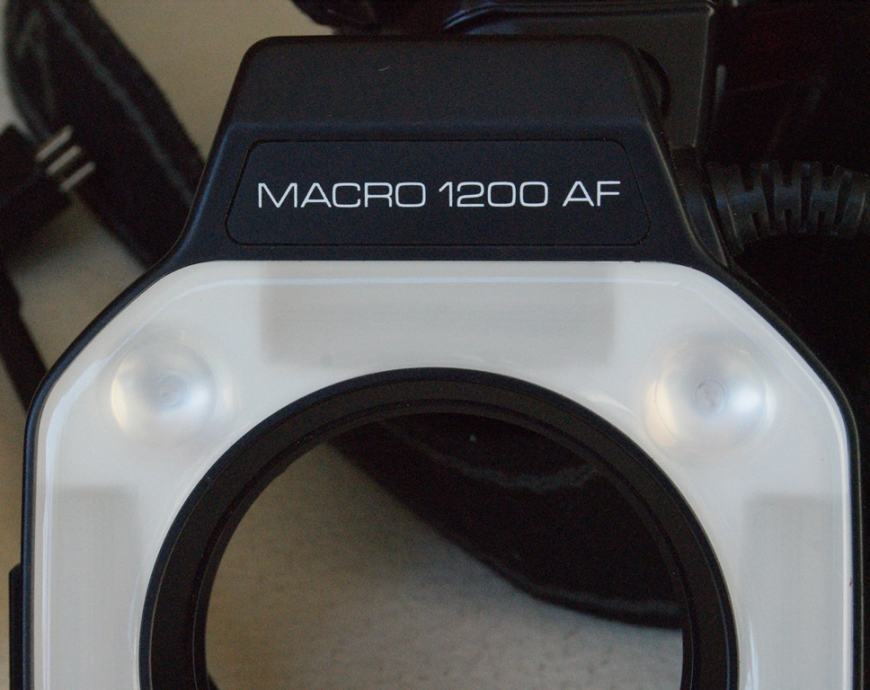Macro ring bljeskalica Minolta 1200 AF (Sony)