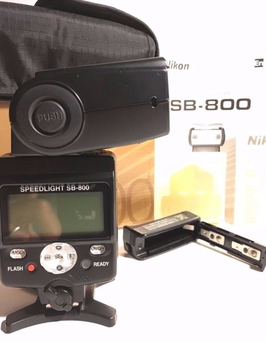 Nikon Speedlight SB-800