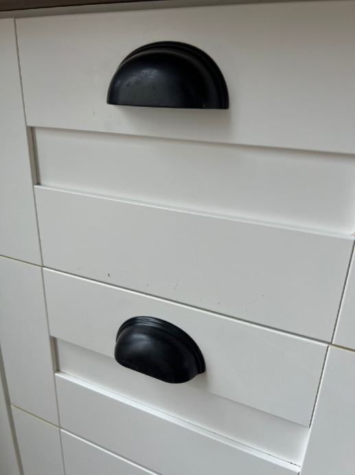 Kuhinja, fronte i uređaji Ikea, korpusi Elgrad