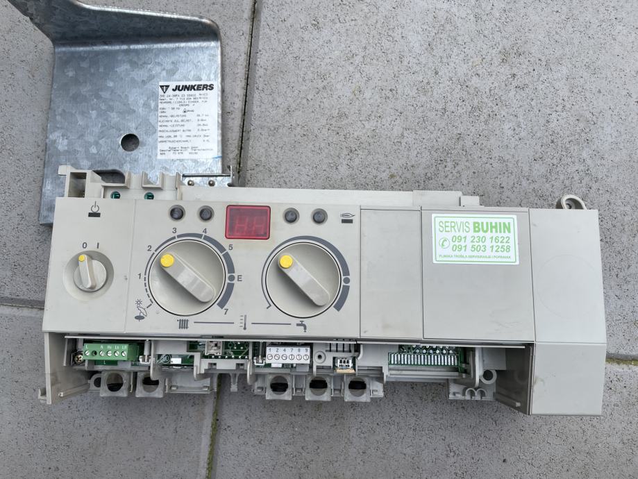 Junkers ZWE 24-3 MFA elektronika