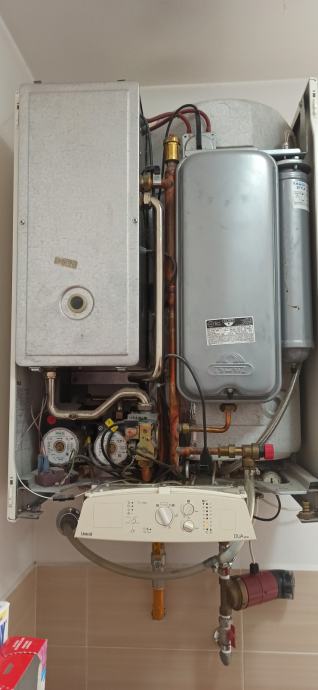 Kombinirani plinski bojler Unical DUA PLUS BTFS 28