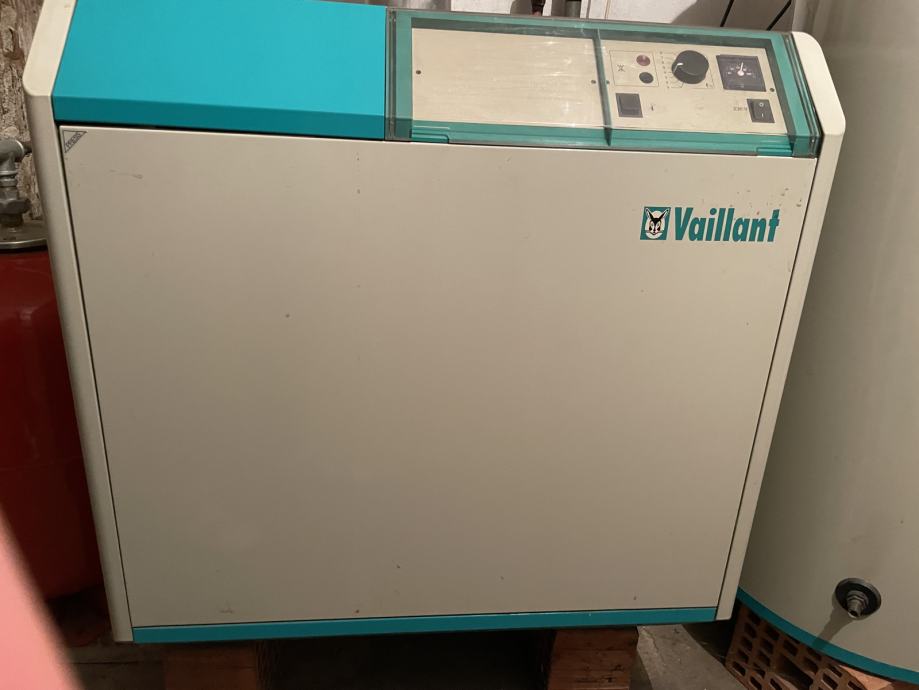 plinski bojler Vaillant 42kw odličan jeftino, poklon 200 lit spremnik