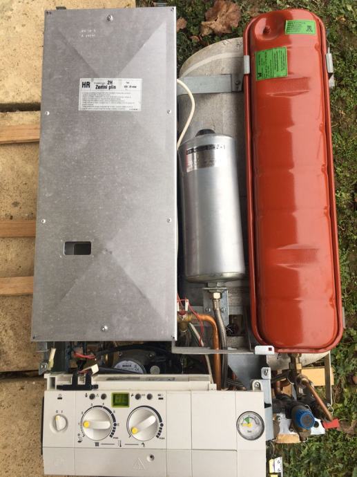 Fasadni plinski bojler Bosch Junkers eurostar acu hit zwse 23-4 mfk