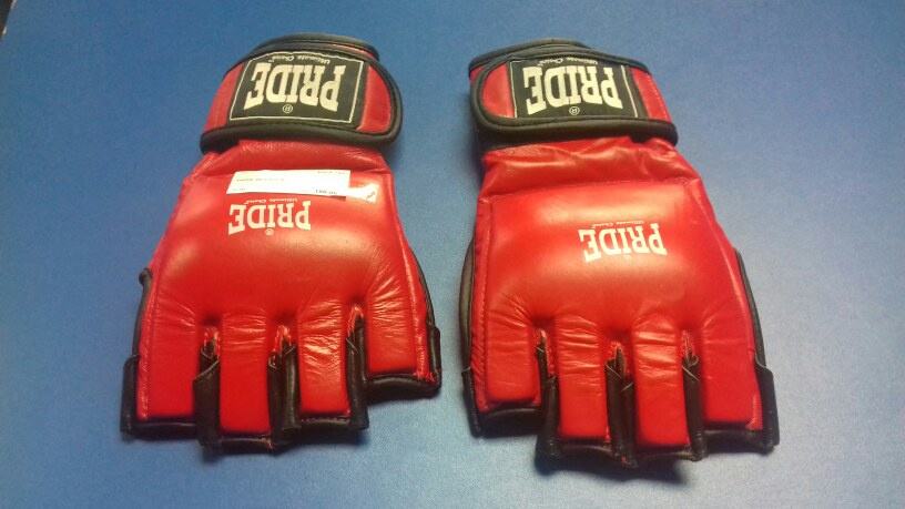 PRIDE RUKAVICE ZA MMA
