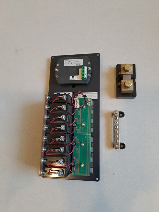 Brodski panel sa prekidačima