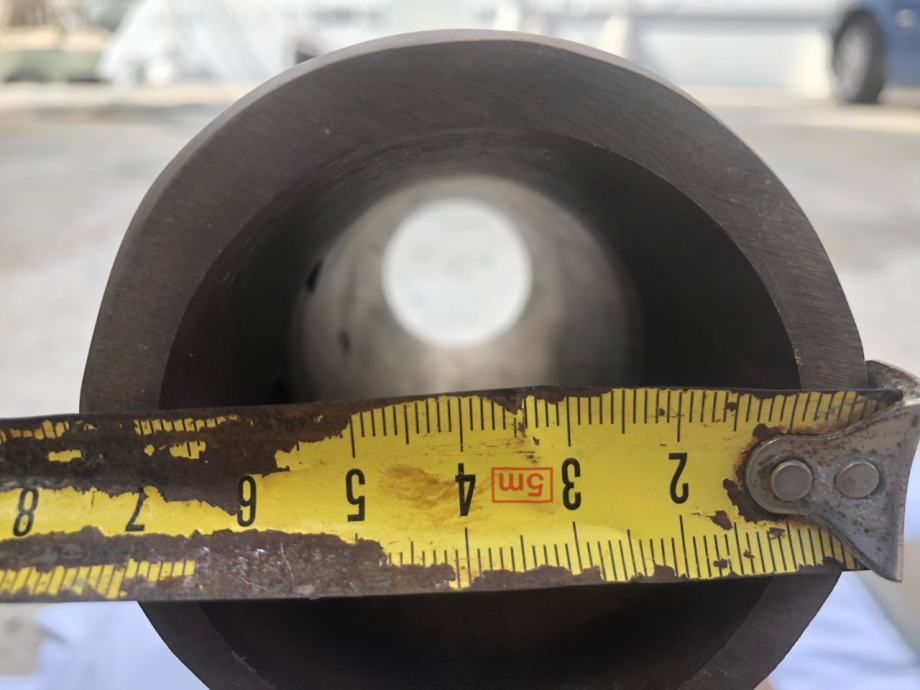 Brodski škrok (nosač ležaja osovine)