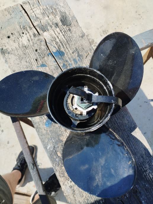 Propeler Alpha one Mercruiser